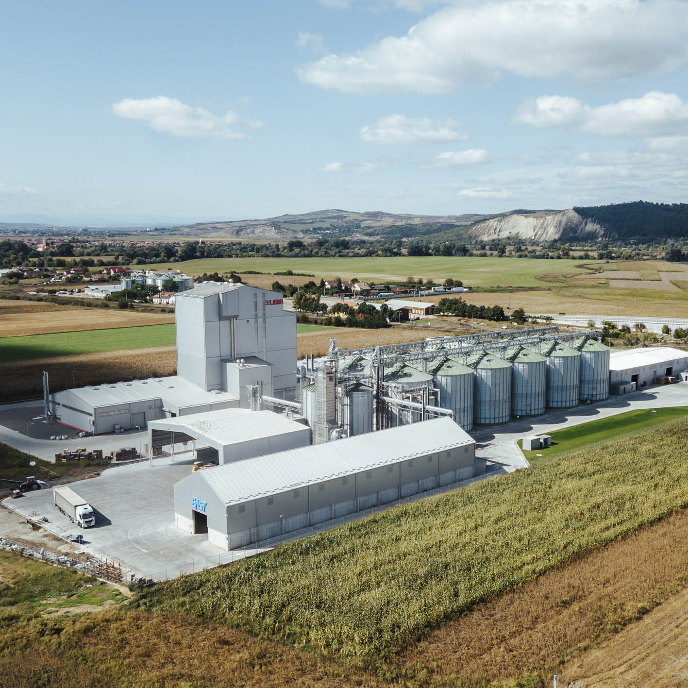 East Grain Hungary Kft. Támogatja a teljes termelési folyamatot, a ...